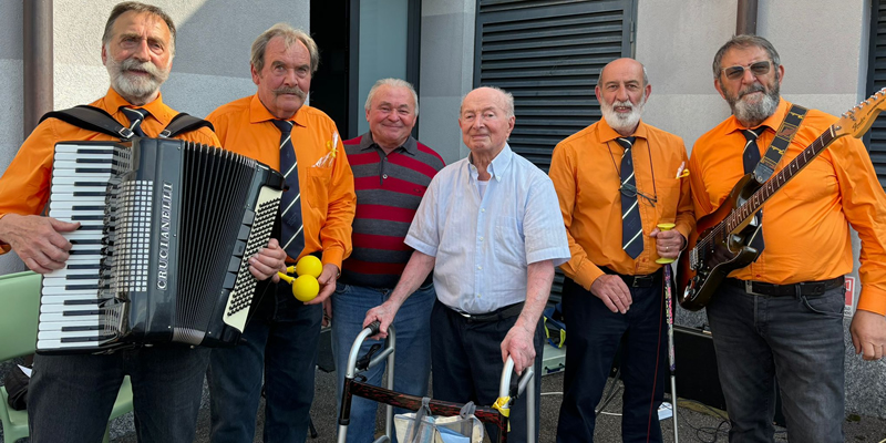 Olginate: musica in RSA con Gabriele Bolis e i suoi 'amici' - Leccoonline