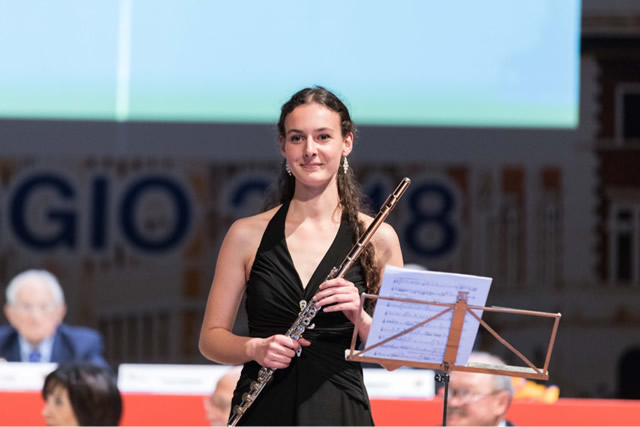 Lecco: in tempi di pandemia, la giovane flautista Clara Cavalleretti ...
