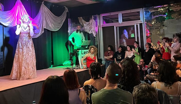 Cleopatra è la 'queen' di Lecco: portando sul palco la sua storia vince ...