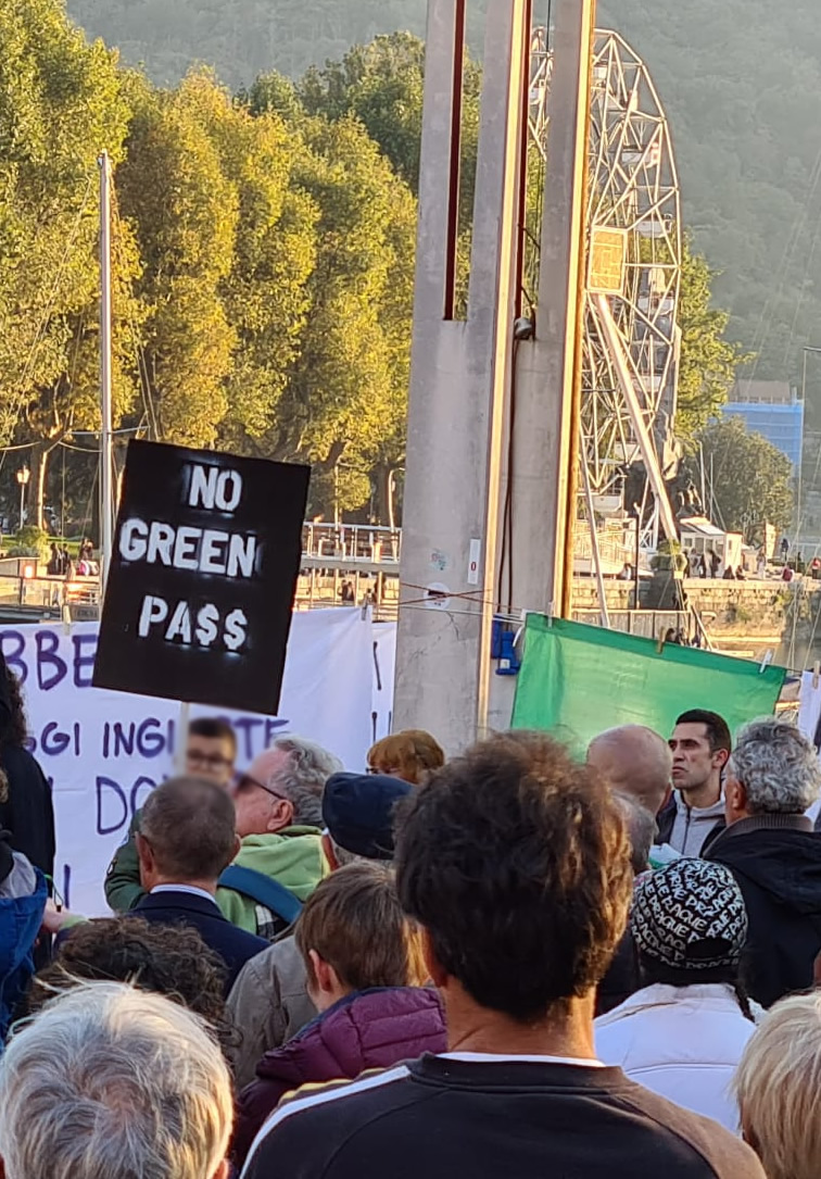 Portale raduna le attività 'anti Green Pass'. In elenco c'è Battistini ...